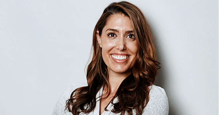 Fun Facts about Kelly! – AMANDA PEARL