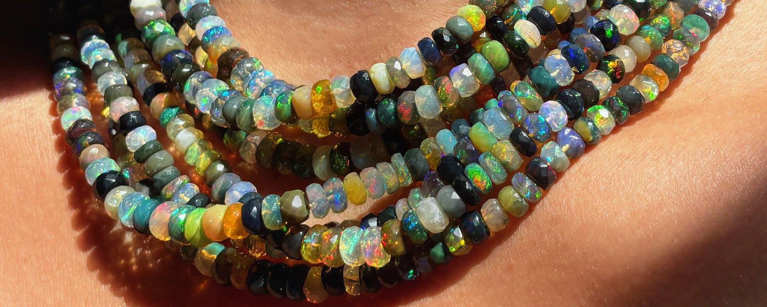 AMANDA PEARL: revolutionary pricing on sustainable luxury accessories