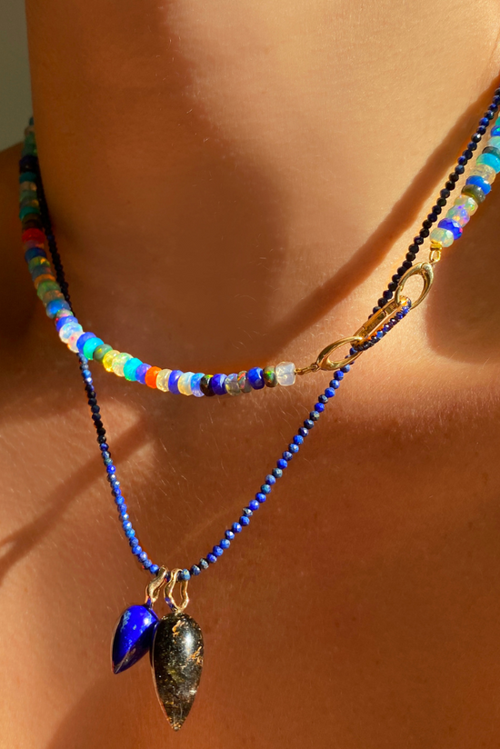 AMANDA PEARL: revolutionary pricing on sustainable luxury accessories